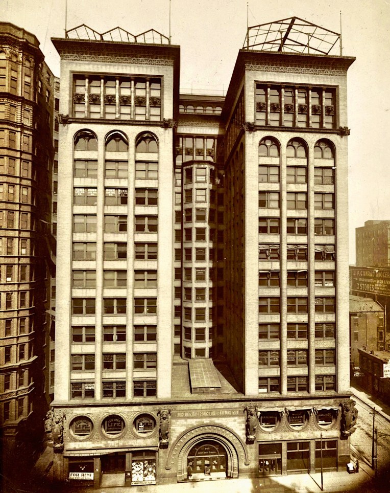 2.10. THE DOUBLE-LOADED CORRIDOR WITH AN EXTERIOR LIGHTCOURT – The ...