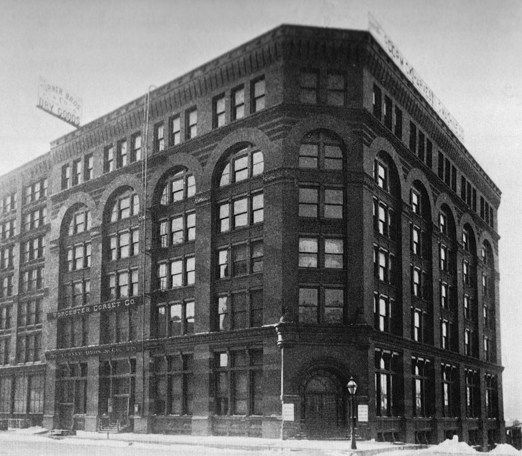 8.21. ROOT GETS THE ARCADE RIGHT: THE McCORMICK BUILDING – The ...