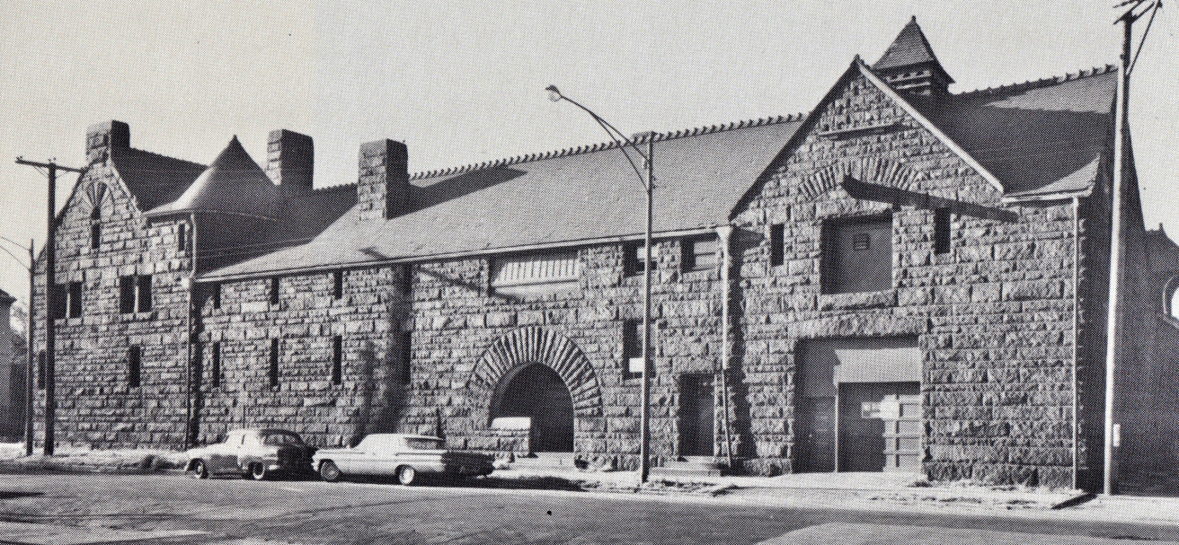 4.9. THE ART OF THE WALL: THE 1ST REGIMENTAL ARMORY – The Architecture ...